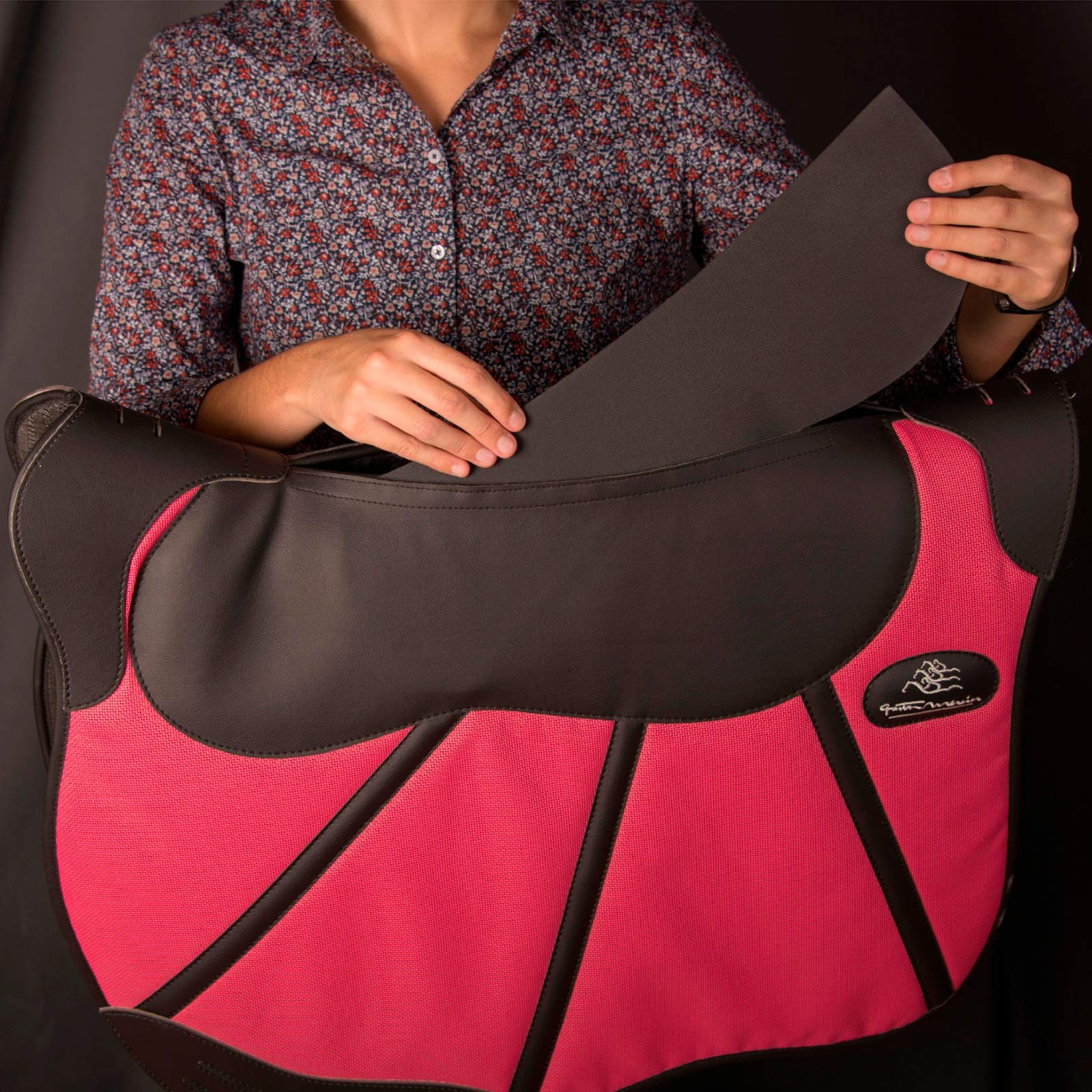 High Quality GM saddle numnah For Horse Ridding